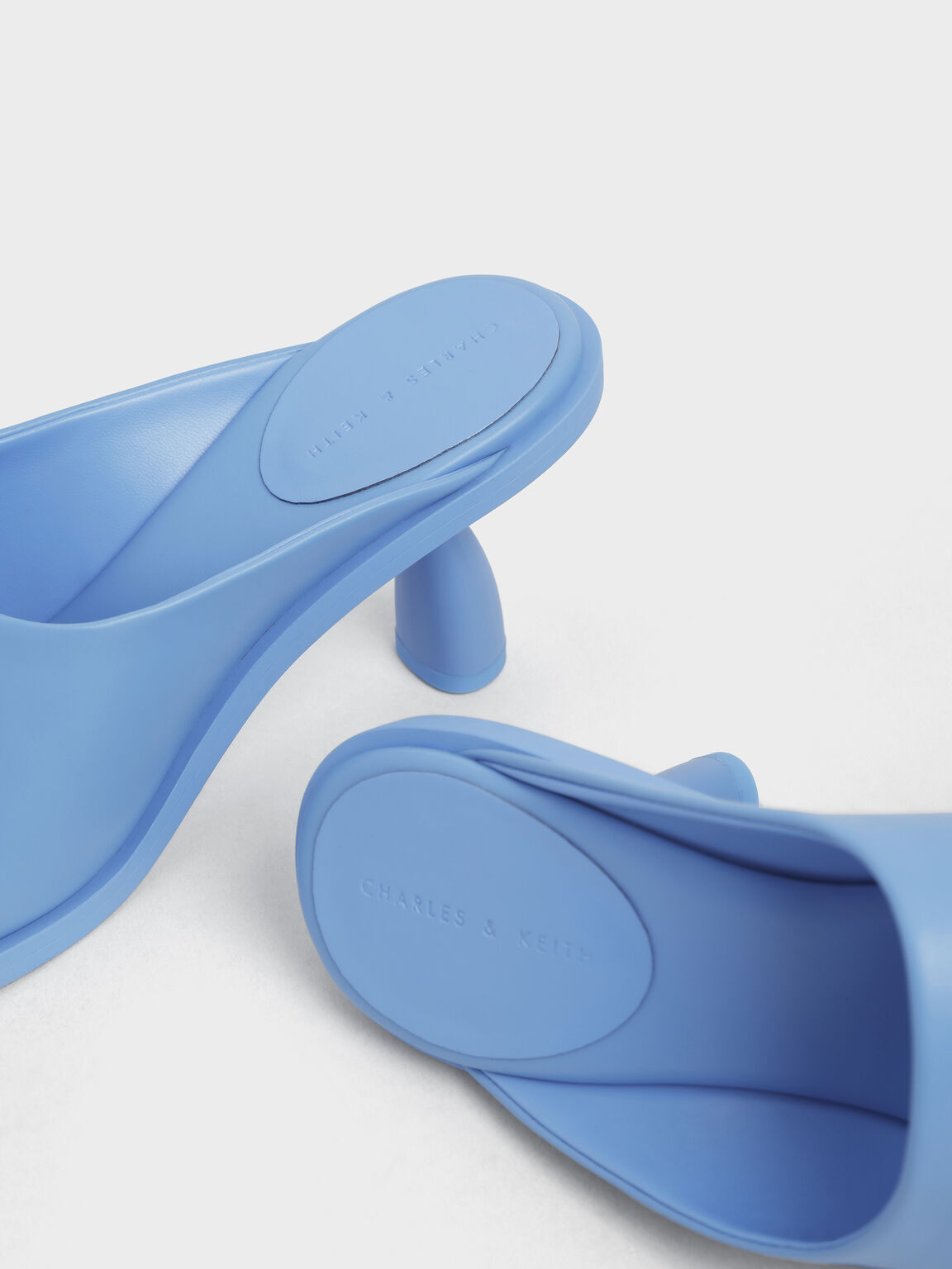 Summer 2022 Collection | Bold Coloured Bags & Transparent Soles ...