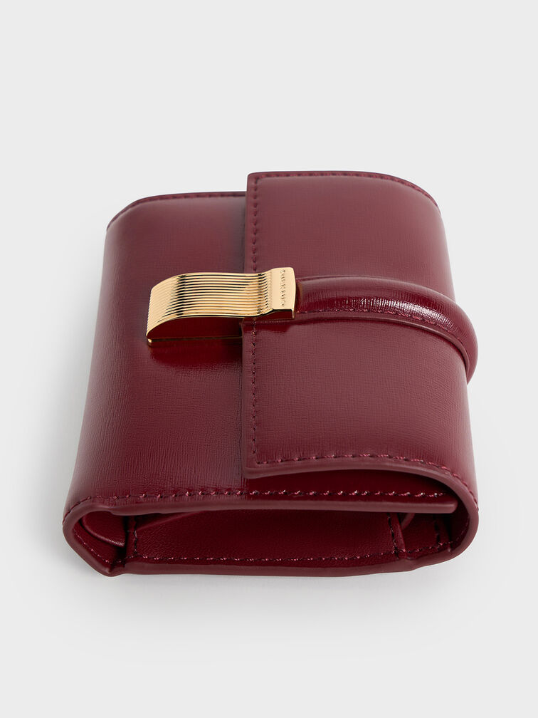 กระเป๋าสตางค์ Burgundy Wisteria Metallic-Accent Wallet - CHARLES & KEITH TH