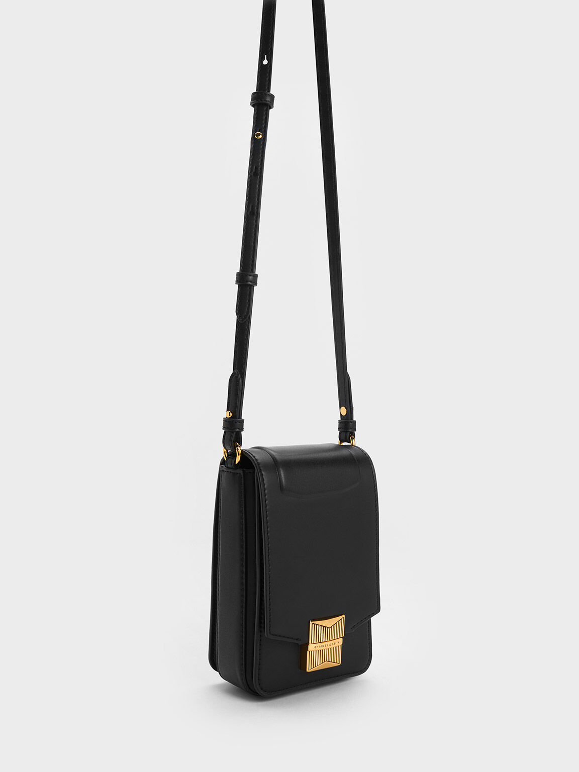 Women's New Arrival Wallets | Latest Styles | CHARLES & KEITH TH