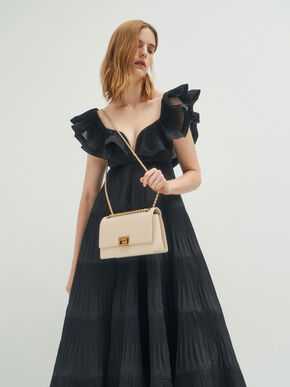 กระเป๋าผู้หญิงแฟชั่น Charles & Keith ซื้อออนไลน์ง่ายๆ ที่นี่ - CHARLES ...