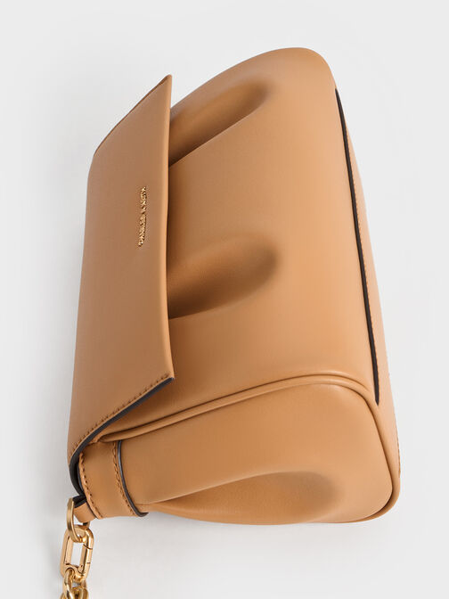 กระเป๋าสะพายข้างผู้หญิง Charles & Keith ของแท้ ซื้อออนไลน์ง่ายๆ ที่นี่ ...