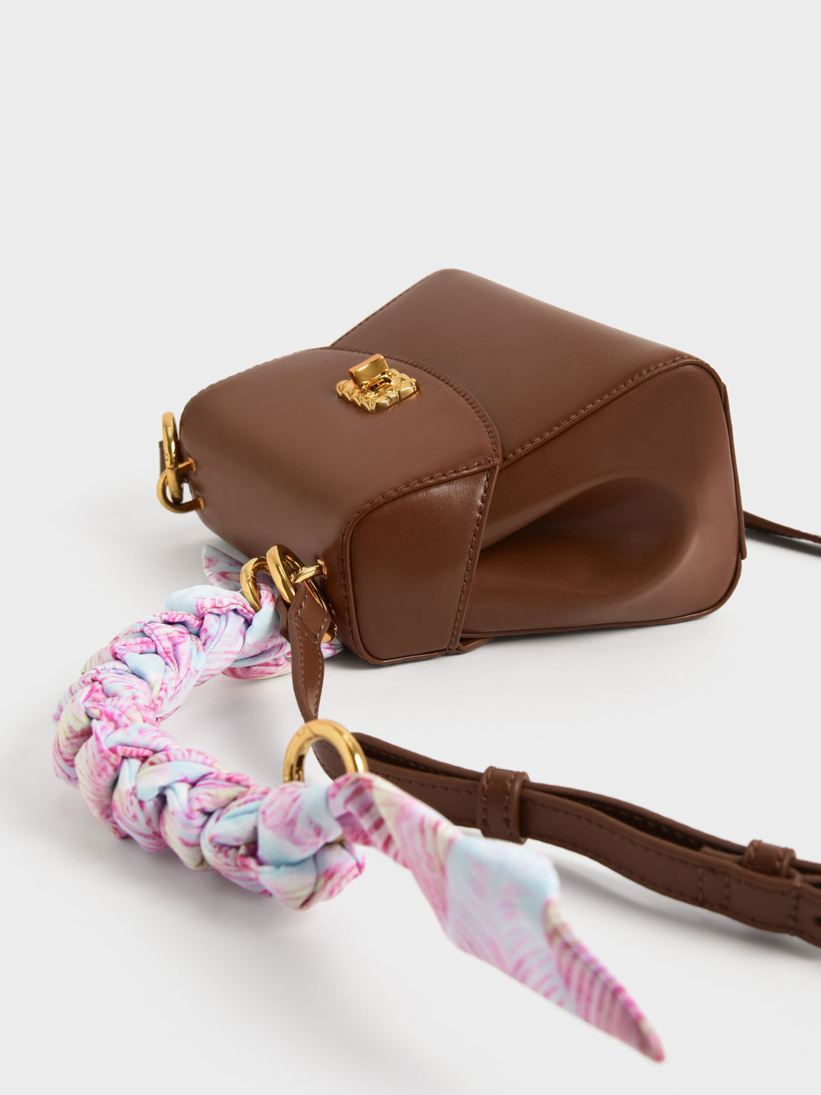 Page 4 | Women's Bags | Shop Exclusive Styles | CHARLES & KEITH TH