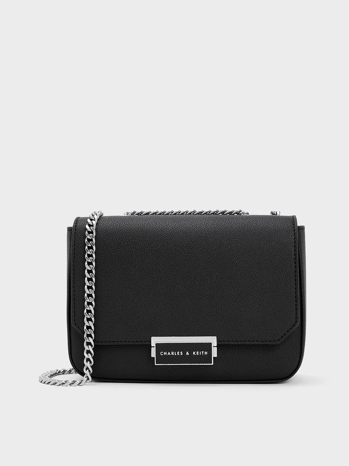 กระเป๋าสะพายไหล่ Noir Chain Strap Shoulder Bag - CHARLES & KEITH TH